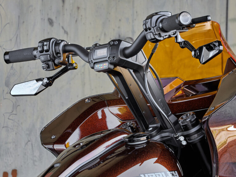 Clubstyle Riser Pullback für Harley-Davidson M8 Softail